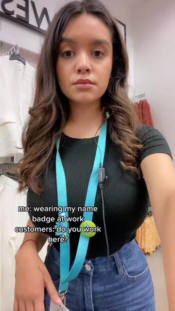 Download a video of @_erikamdiaz